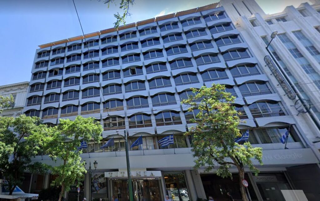 Προς ανακαίνιση το ξενοδοχείο ΤΙΤΑΝΙΑ στην Πανεπιστημίου