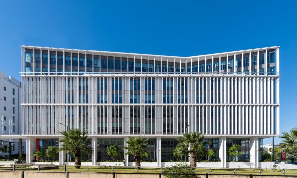 Ολοκληρώθηκε το εμβληματικό Syggrou Office Complex στη Λ. Συγγρού